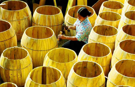 Doi Tam village and the art of drum making