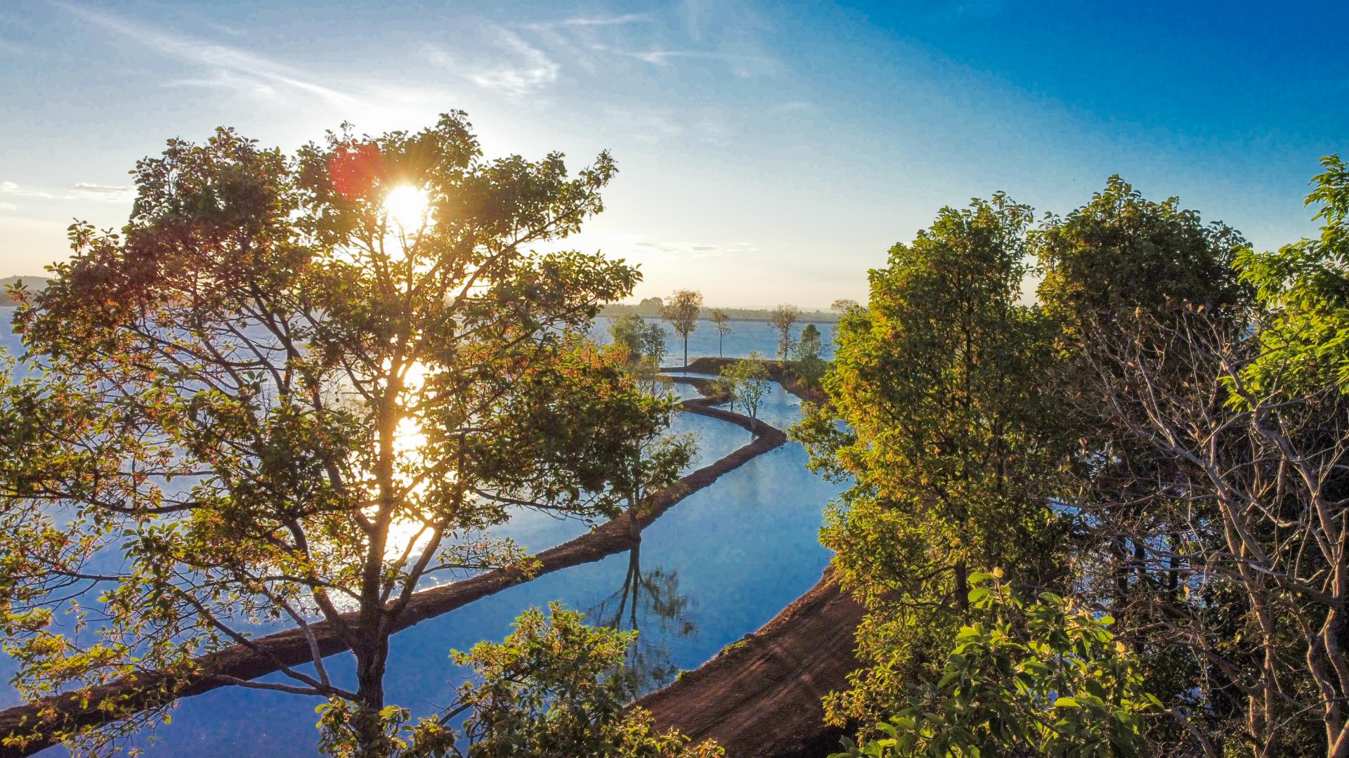 Vẻ đẹp hồ Ea Kao ở Đắk Lắk