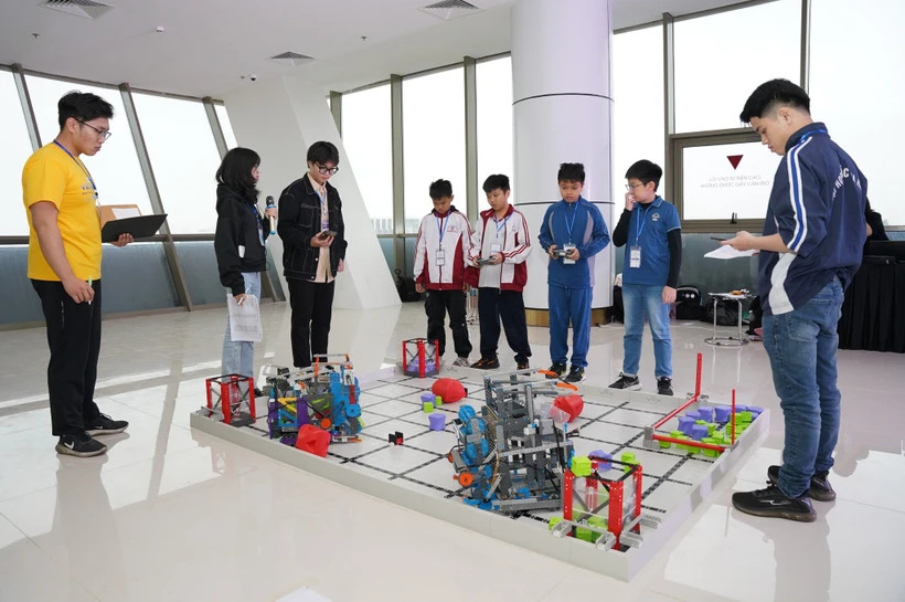 Vex Robotics 2024 Là Sân Chơi Công Nghệ Bổ ích Cho Học Sinh