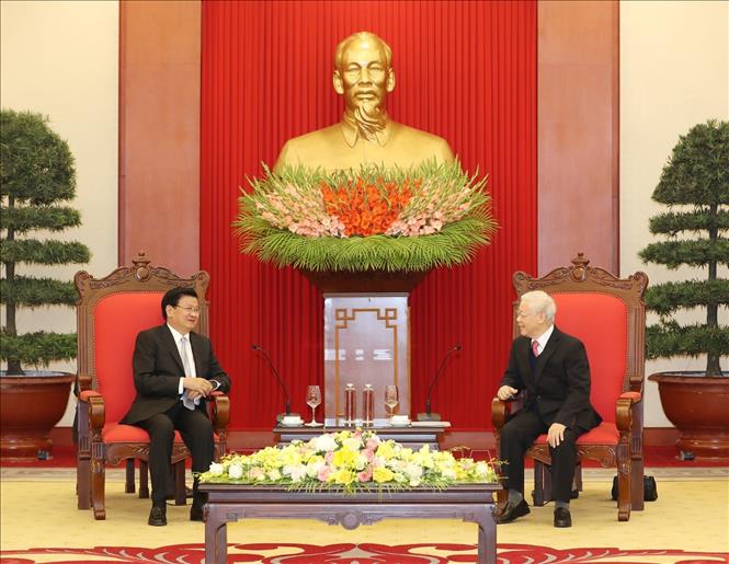 Máximo líder político de Vietnam recibe al primer ministro de Laos