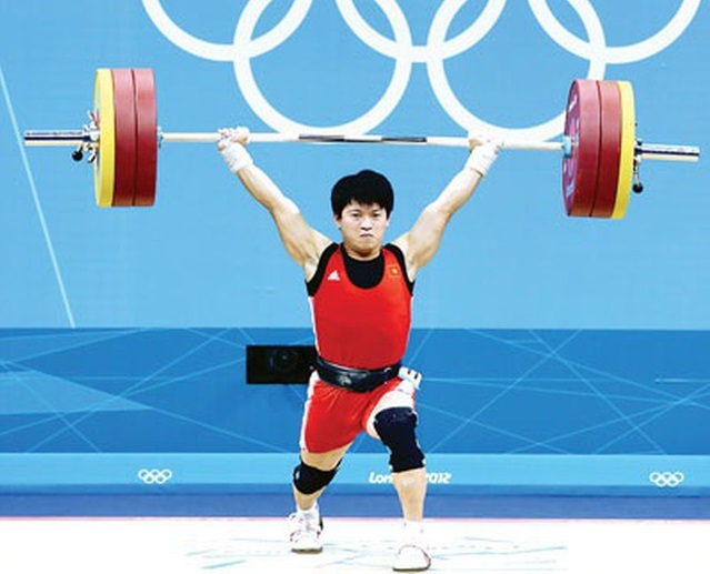 Vietnamese weightlifter promoted to 2012 Olympic bronze medal