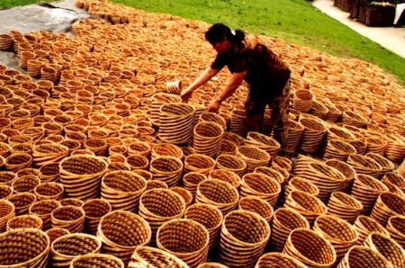 Kerajinan bambu dan rotan anyaman di Vietnam